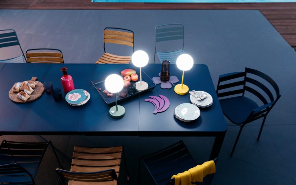 Extendable Tables: A Guide to Shapes, Designs, and Selection Tips