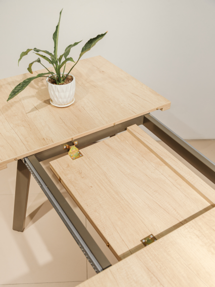 Extendable Tables: A Guide to Shapes, Designs, and Selection Tips