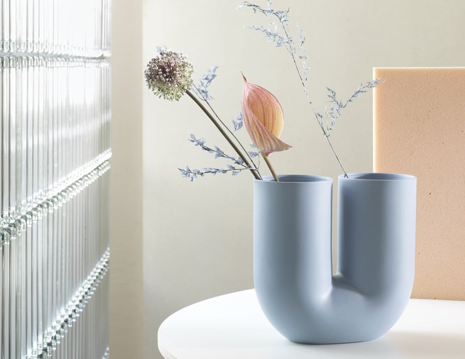 Kink Vase by Muuto